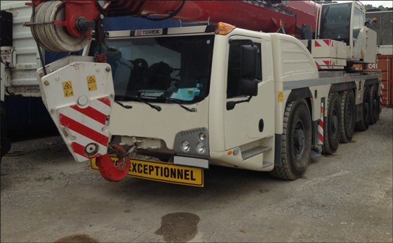 Mobile Crane in France Using Magna MA03 - Commercial Tyre Business