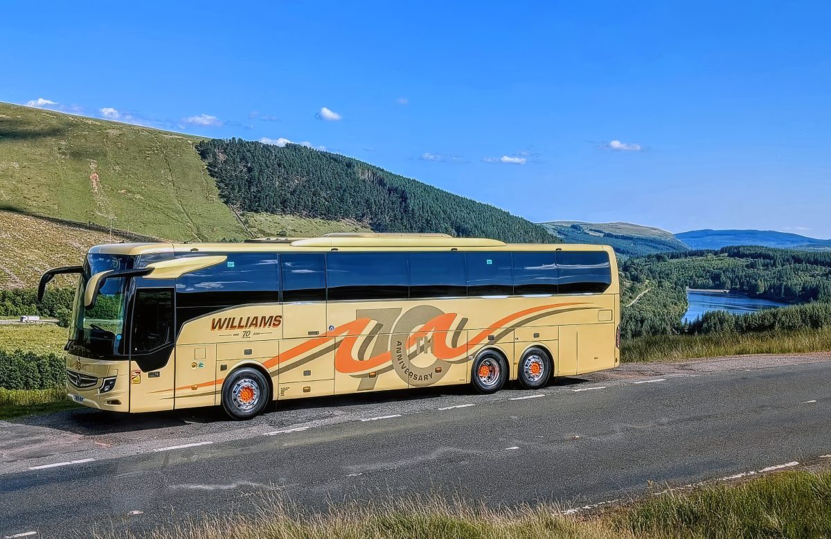 Wheely-Safe Technology on Williams Coaches - Commercial Tyre Business